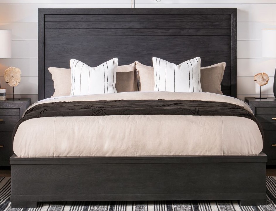WESLEY QUEEN BED | Morris